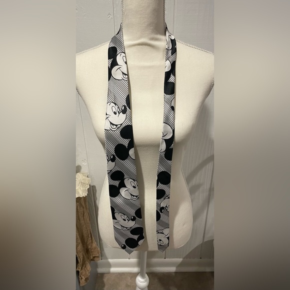 Disney | Accessories | Disney Black And White Mickey Mouse Necktie ...